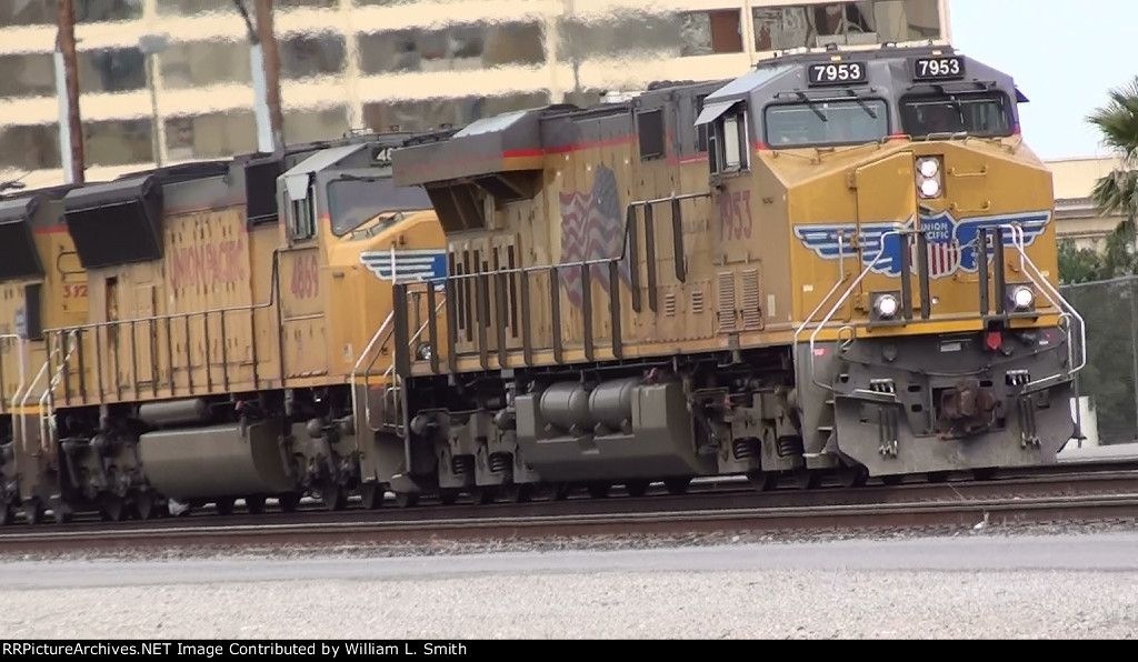 WB Stack Frt at LV Roundhouse (2)